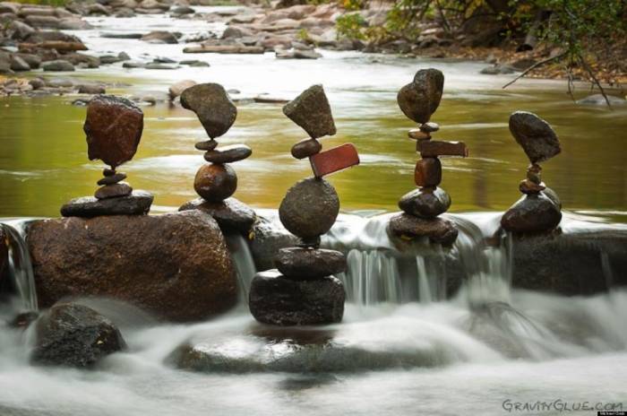 Balancing Rocks
