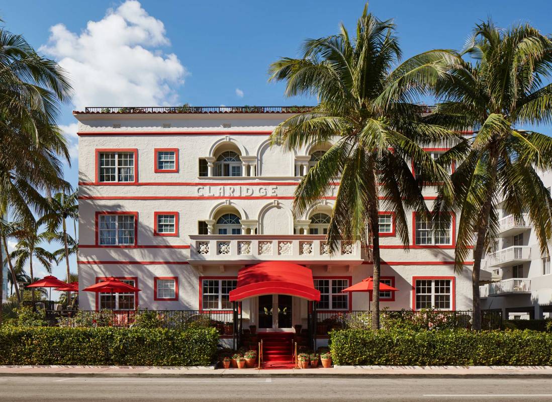 Luxury Hotels, Dining, Art, & Wellness | Faena